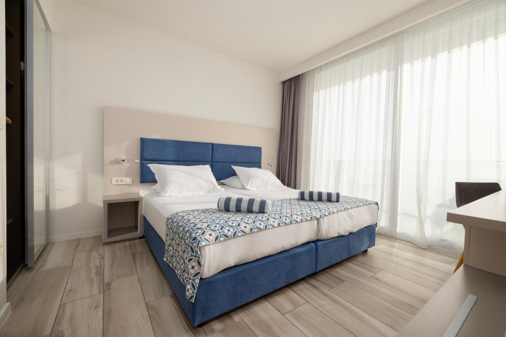 Aparthotel Romana Beach Makarska, Croatia - book now, 2026 prices