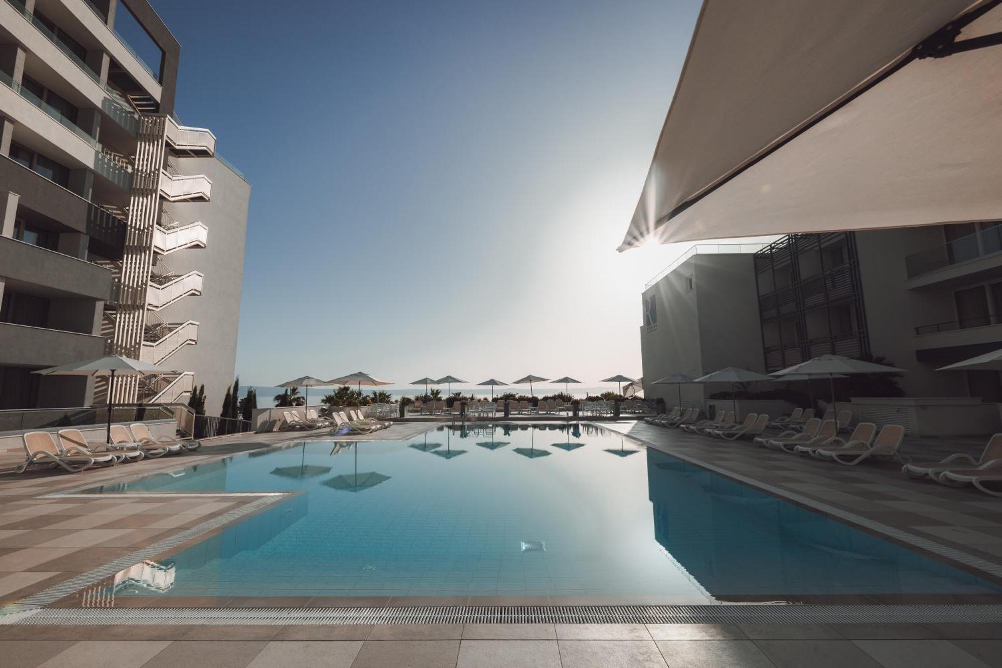 Aparthotel Romana Beach Makarska, Croatia - book now, 2026 prices