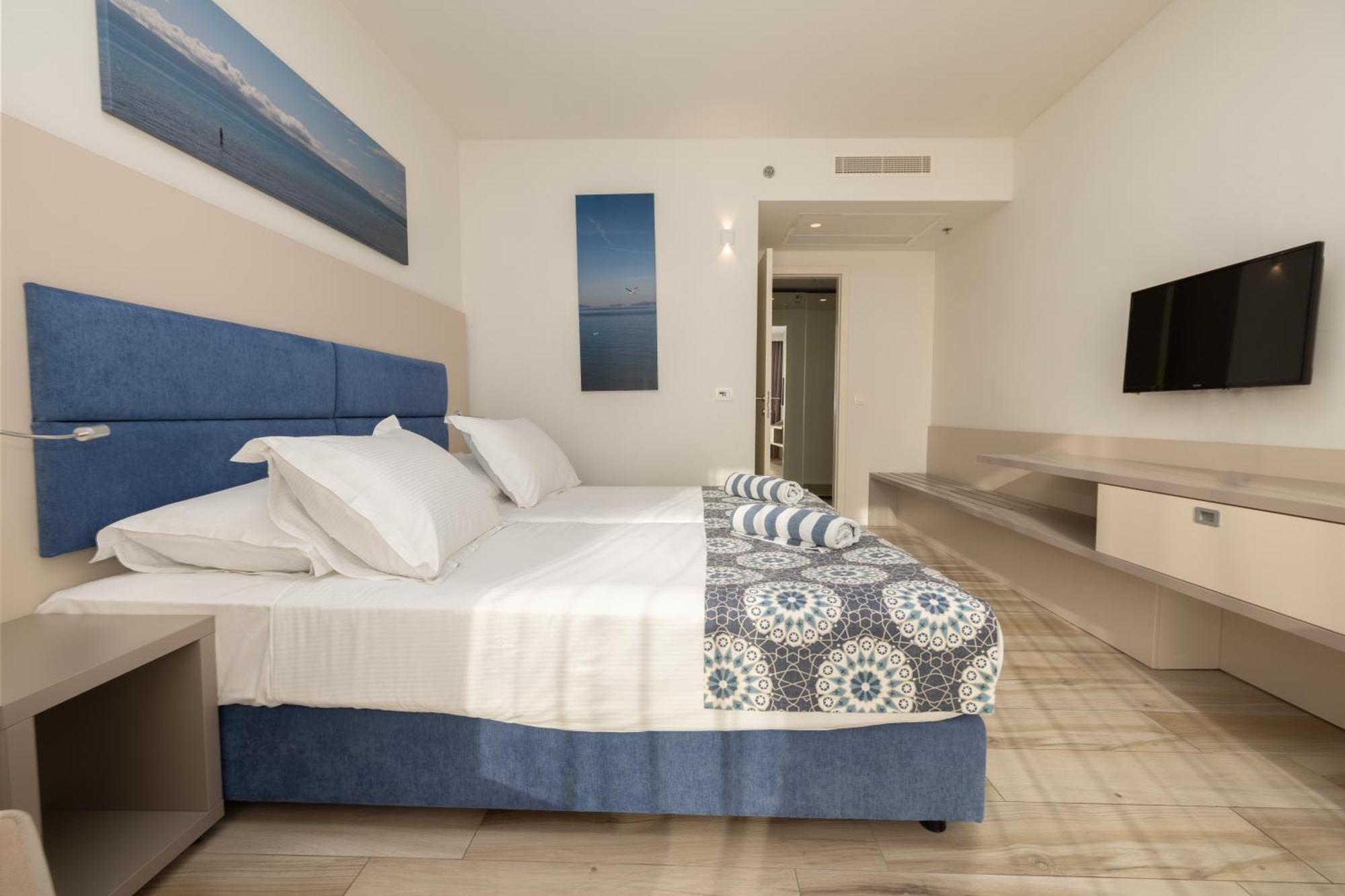 Aparthotel Romana Beach Makarska, Croatia - book now, 2026 prices